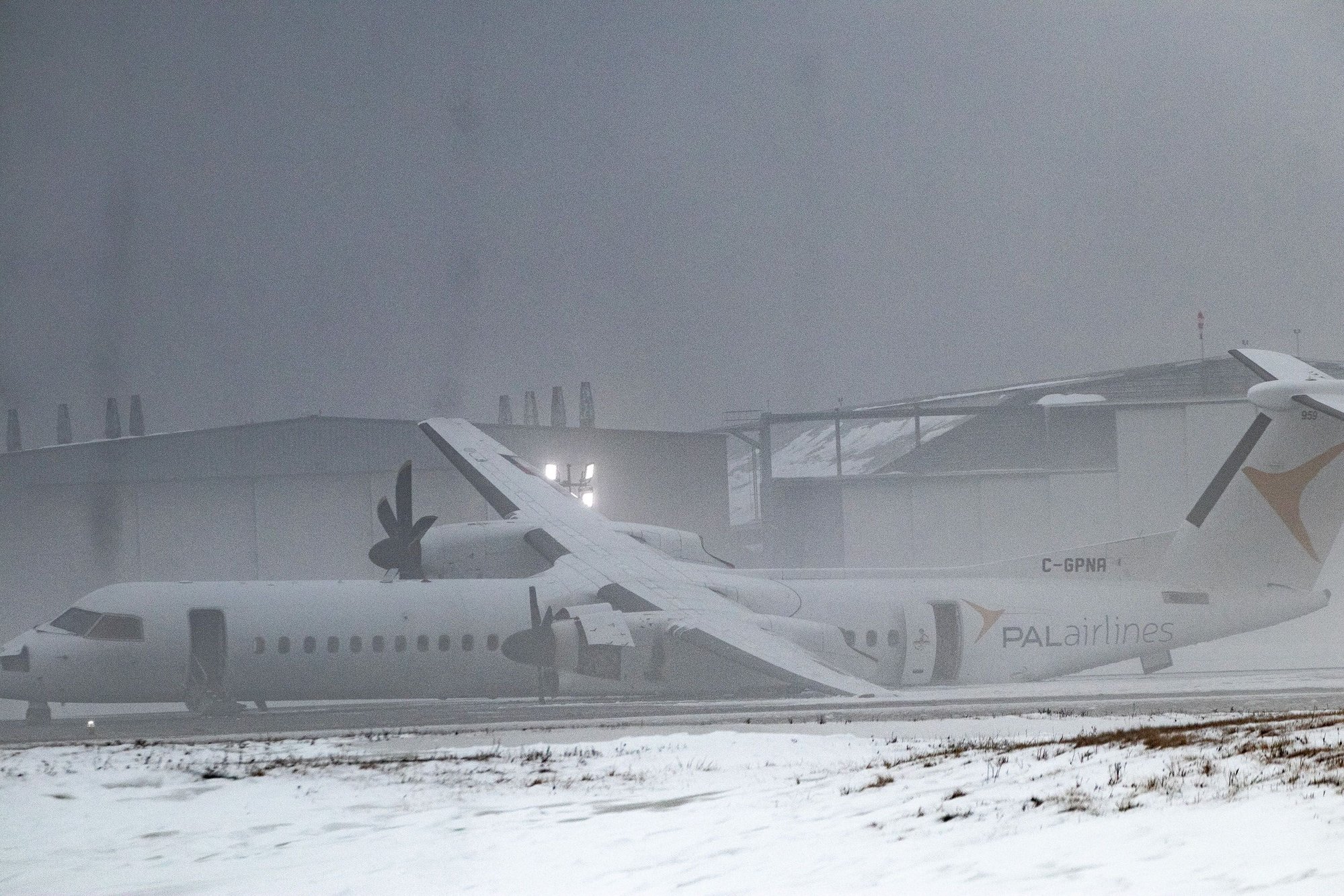 PAL 2259 YYT - YHZ Dash 8-400 Gear collapse - PPRuNe Forums