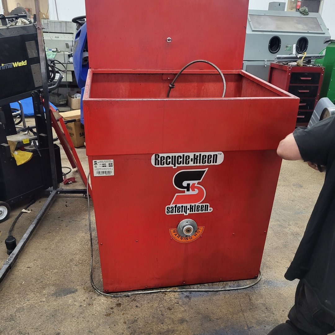 Safety kleen system one parts washer OBO! for Sale in CIRCLEVILLE, OH ...