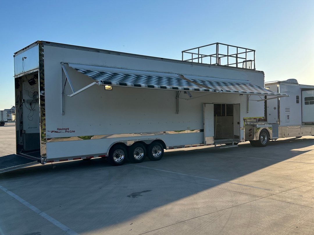 Haulmark Pro-line Stacker/ Sport Deck Toter for Sale in porter, TX ...