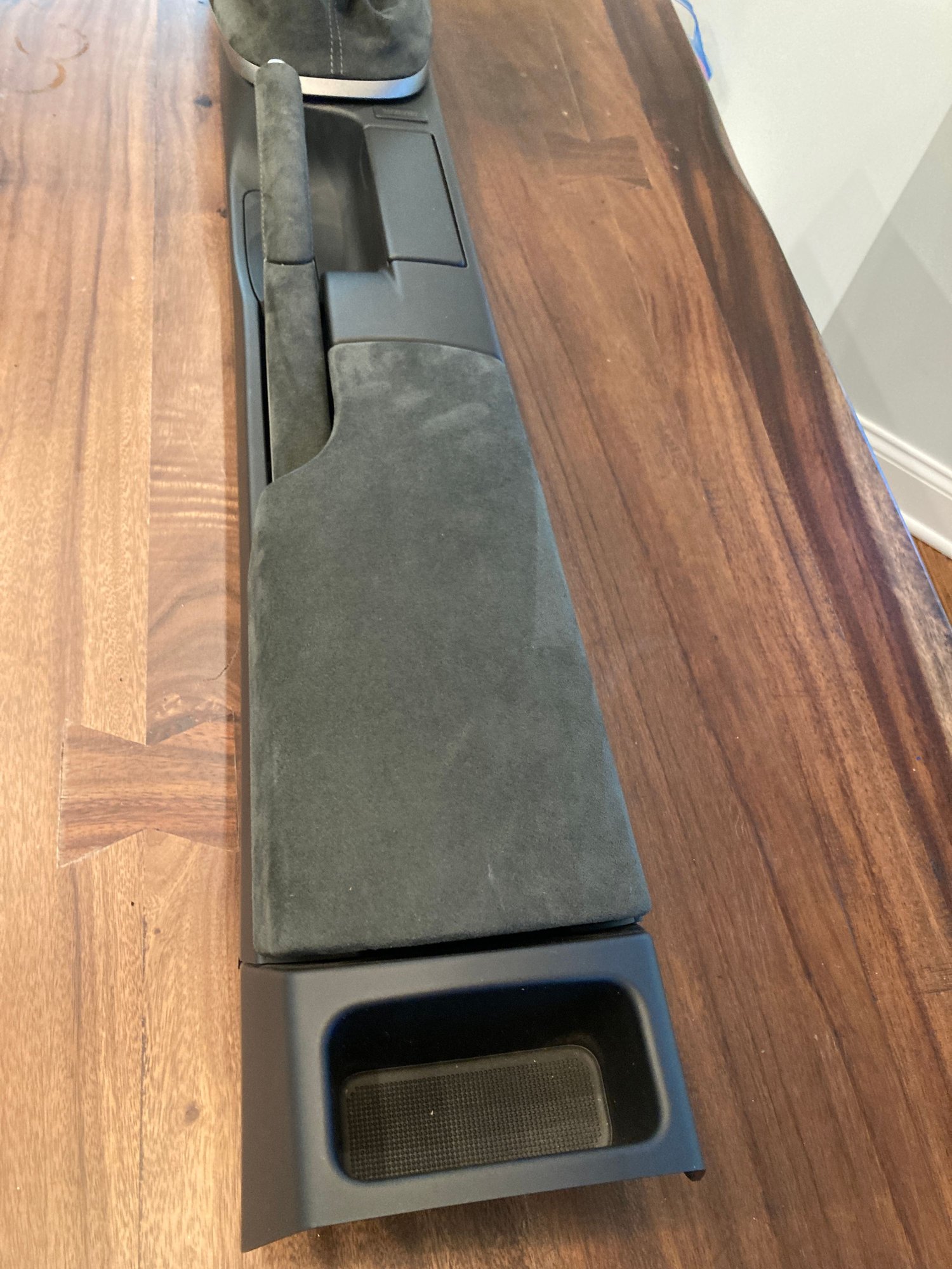 997 GT3 Alcantara Center Console - Rennlist - Porsche Discussion Forums