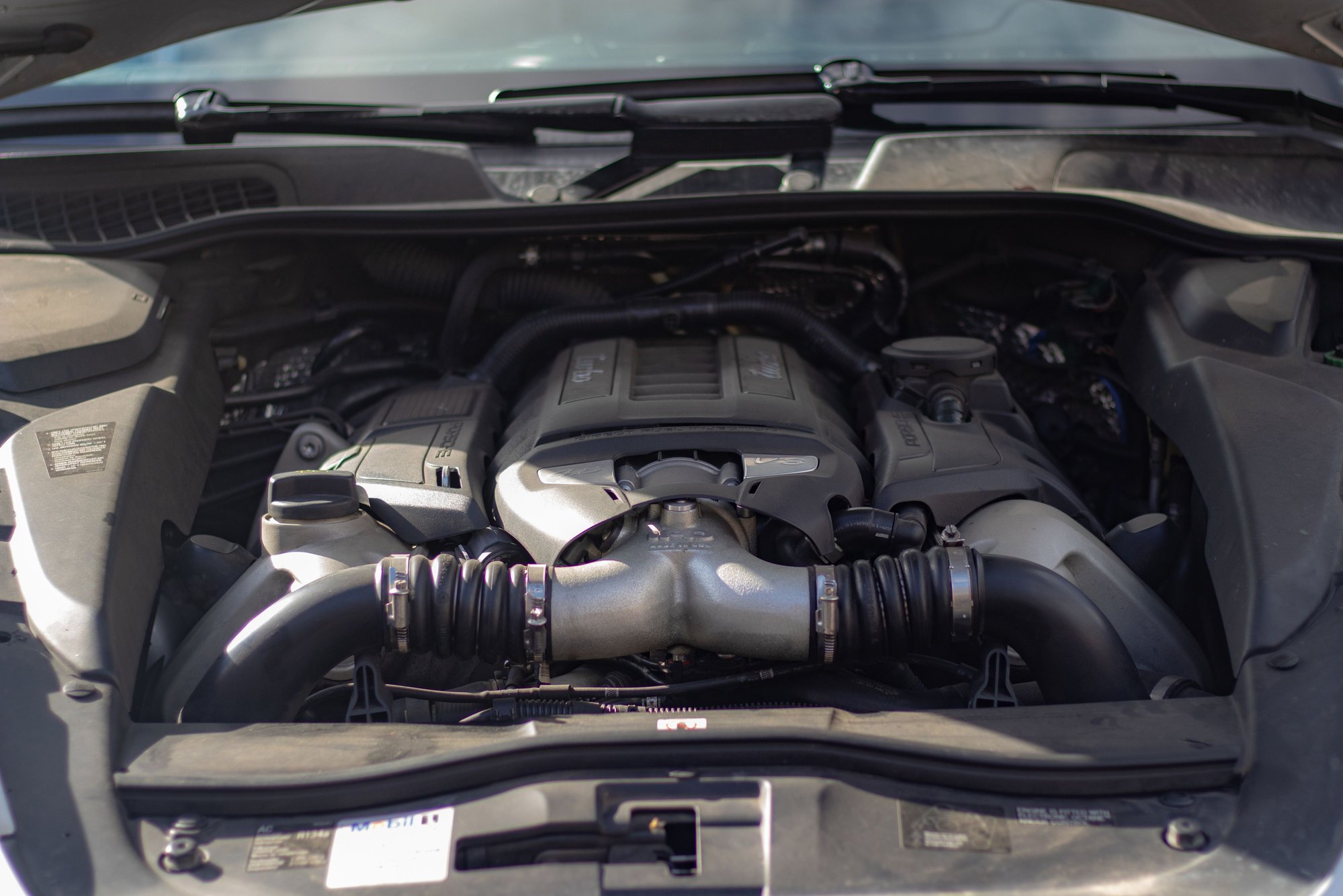 2011 Cayenne Turbo with many rare features (PDCC, PTV+, LCA, ACC, etc ...