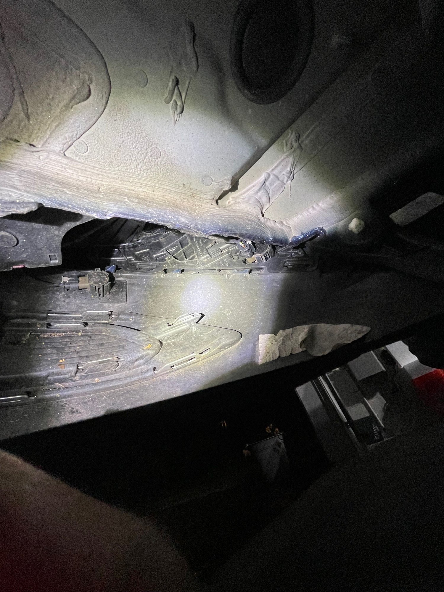 2021 Q7 back parking sensor falls out - AudiWorld Forums