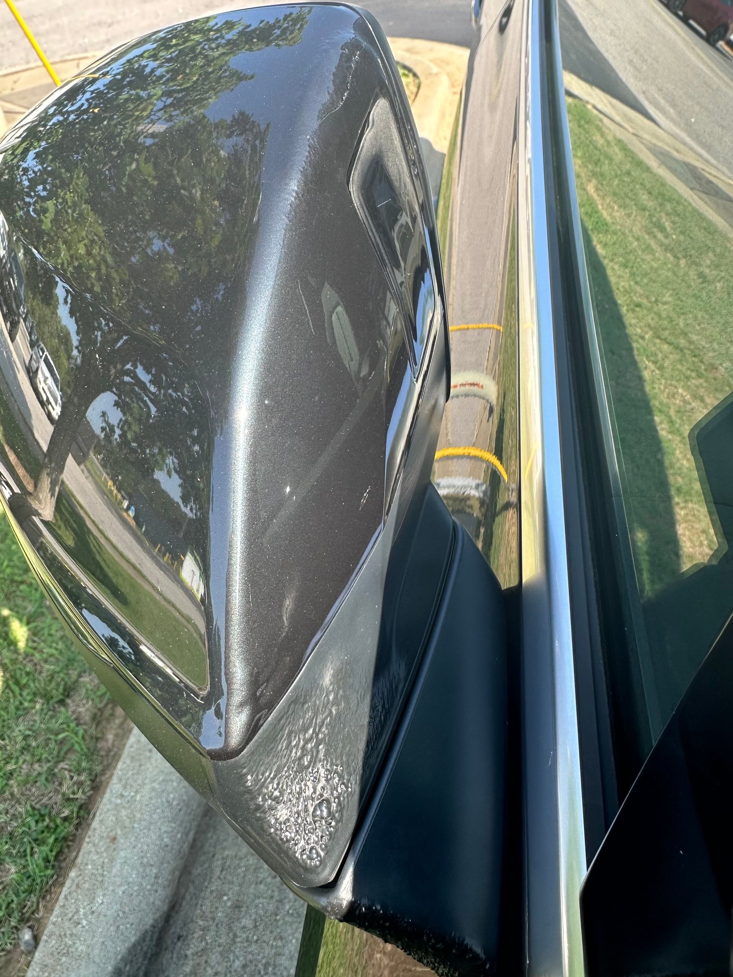 Side mirrors burn mark/ melting on plastic side mirror arm - AudiWorld ...