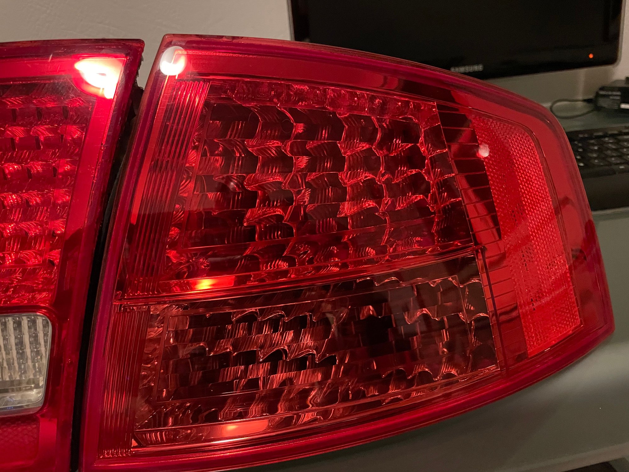 D3 4E Tail Lamps Full Set - AudiWorld Forums