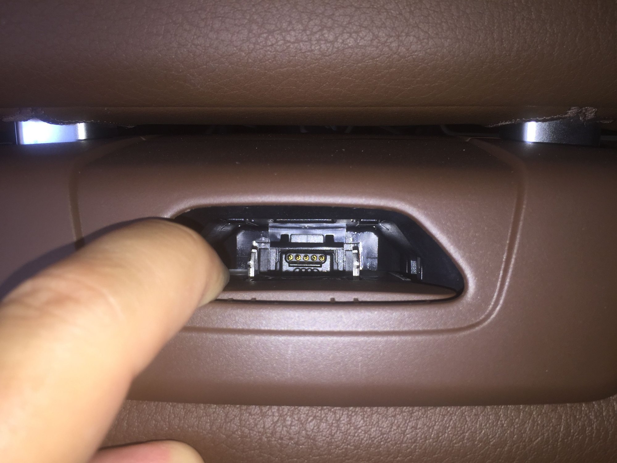 2017 Q7 RSE - Review, Horrible Rear Seat Entertainment System - Page 11 ...