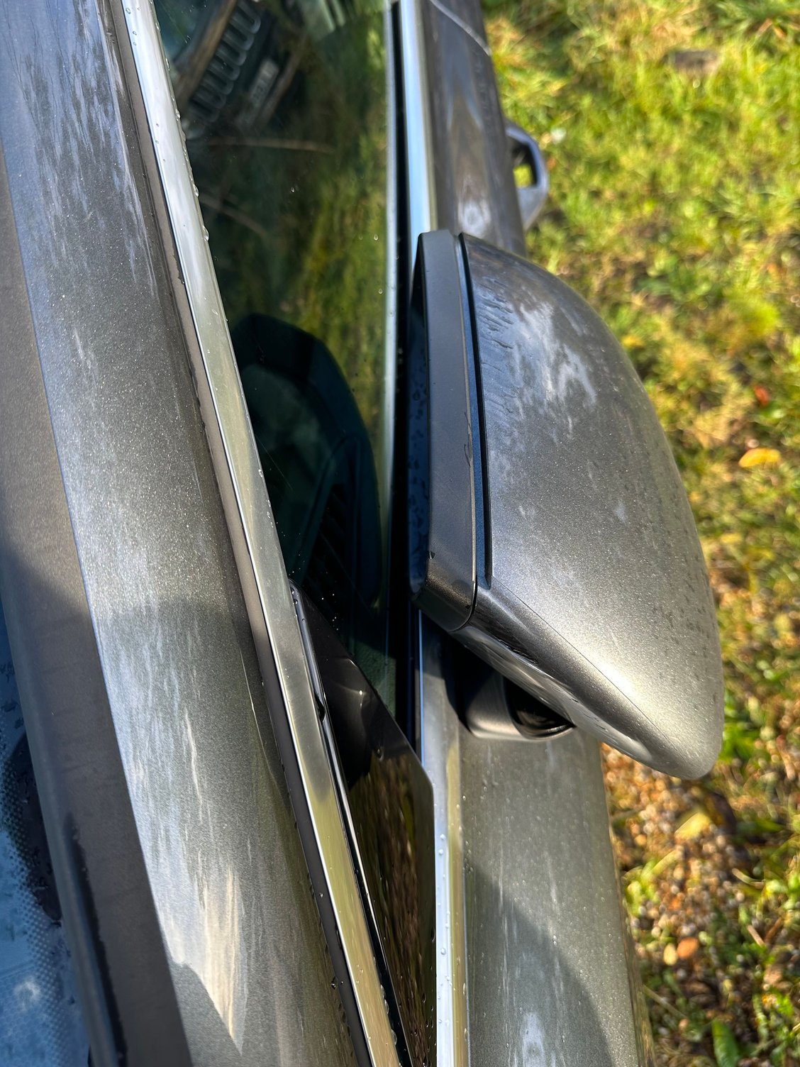 UK: Wing mirrors don’t fold equally? - AudiWorld Forums