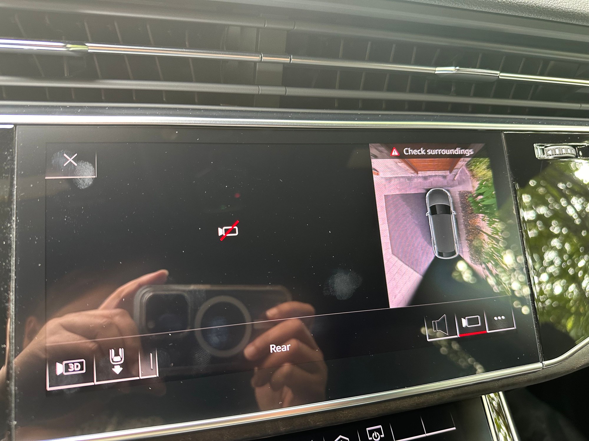 Issues with camera - AudiWorld Forums