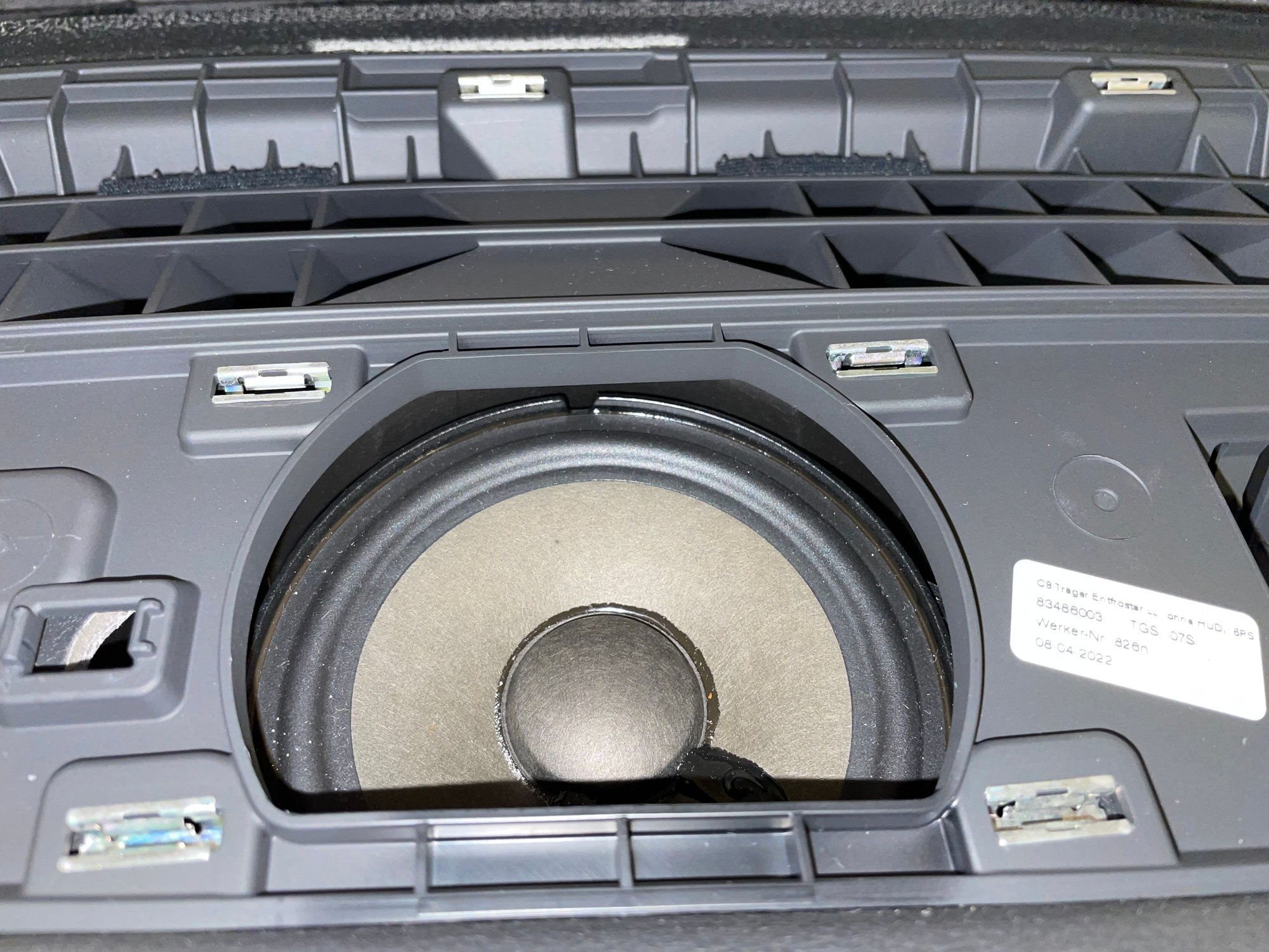 How to replace the center speaker on the dashboard? - AudiWorld Forums