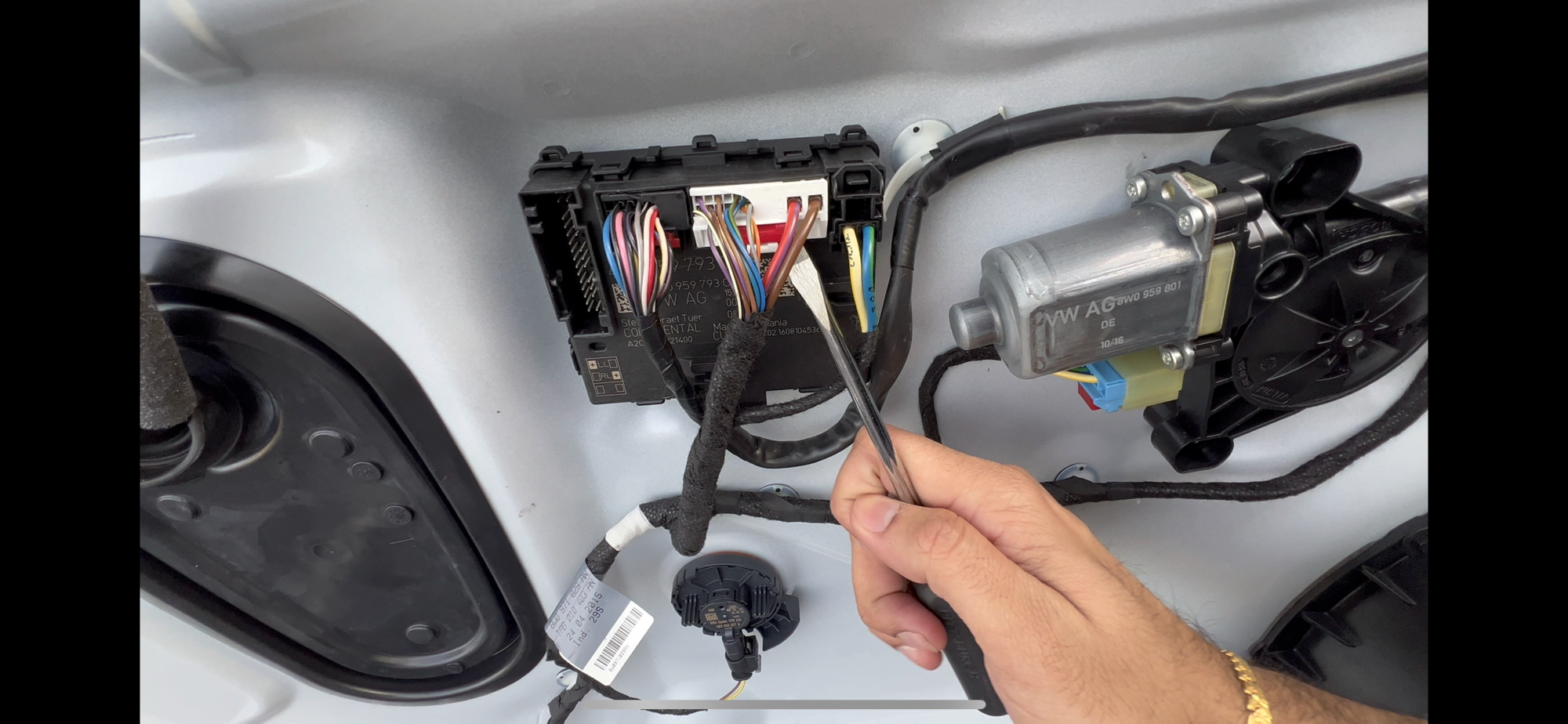 Ambient Light retro fit. - Page 4 - AudiWorld Forums