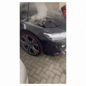 Audi set up car on fire. Family survived. - AudiWorld Forums