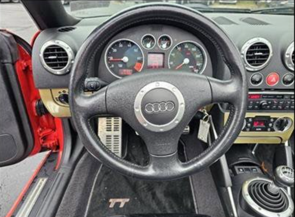 Lower dash strange color - AudiWorld Forums