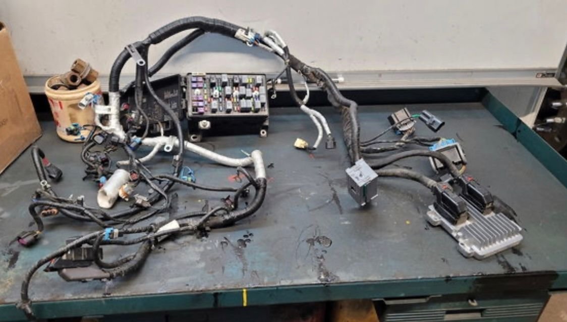 FS (For Sale) Ls3 wire harness ,ecu and fuse box - CorvetteForum ...