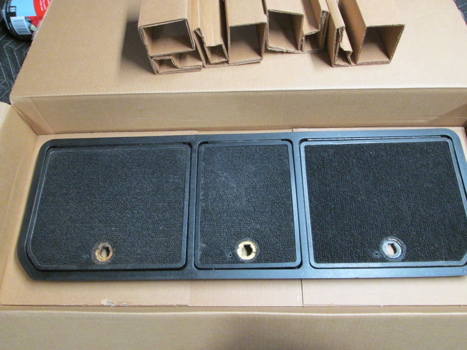 FS (For Sale) Rear Storage Compartment Cover with Doors - CorvetteForum ...
