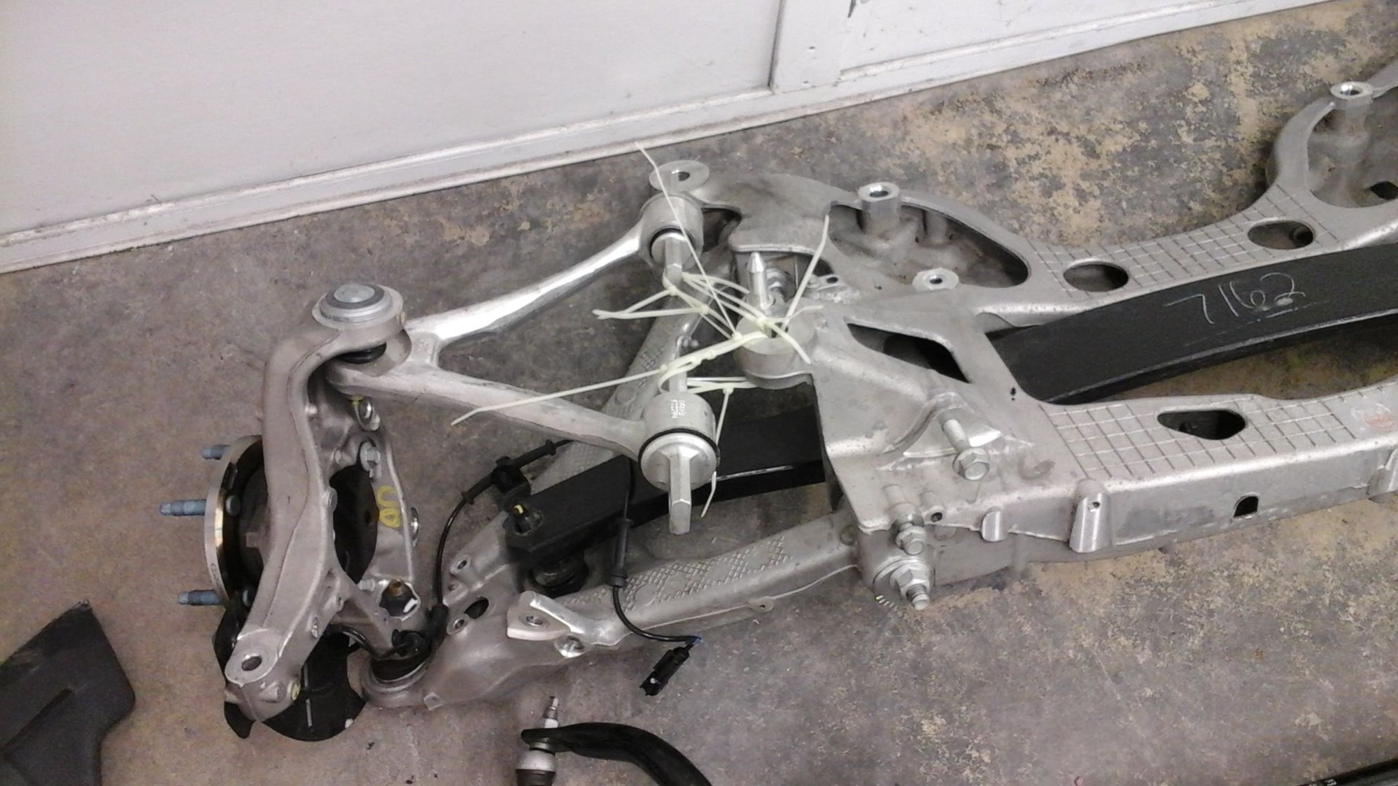 FS (For Sale) c7 2018 RIGHT SIDE WHEEL HUB HOUSING COMPLETE ...