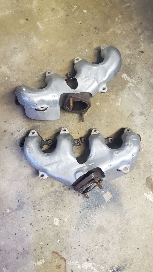 FS (For Sale) 05 ls2 stock parts: manifolds, airbox etc - CorvetteForum ...