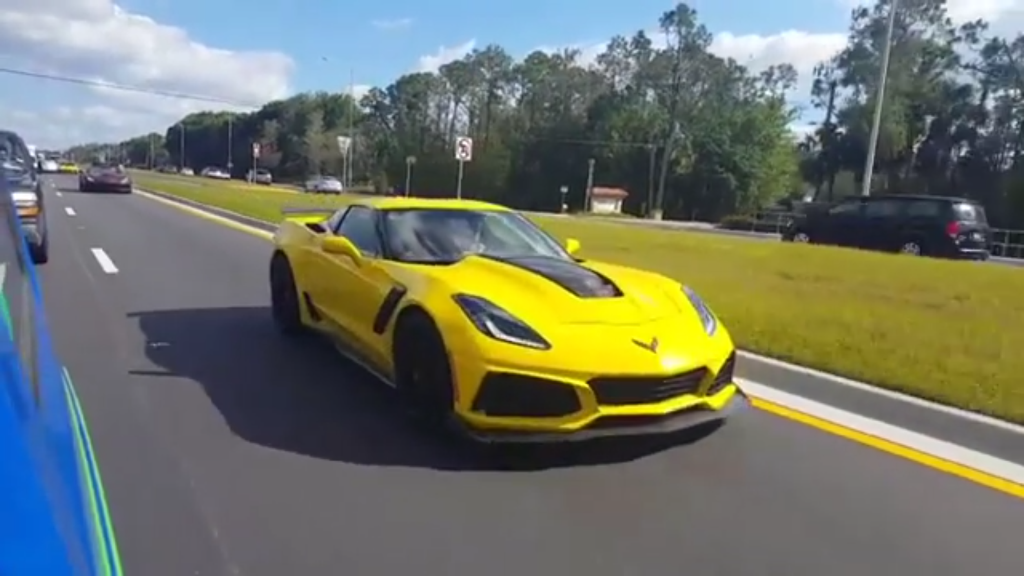 ** NEW VIDEO ** : A Bunch Of C7 ZR1's Cruising By.... - CorvetteForum ...