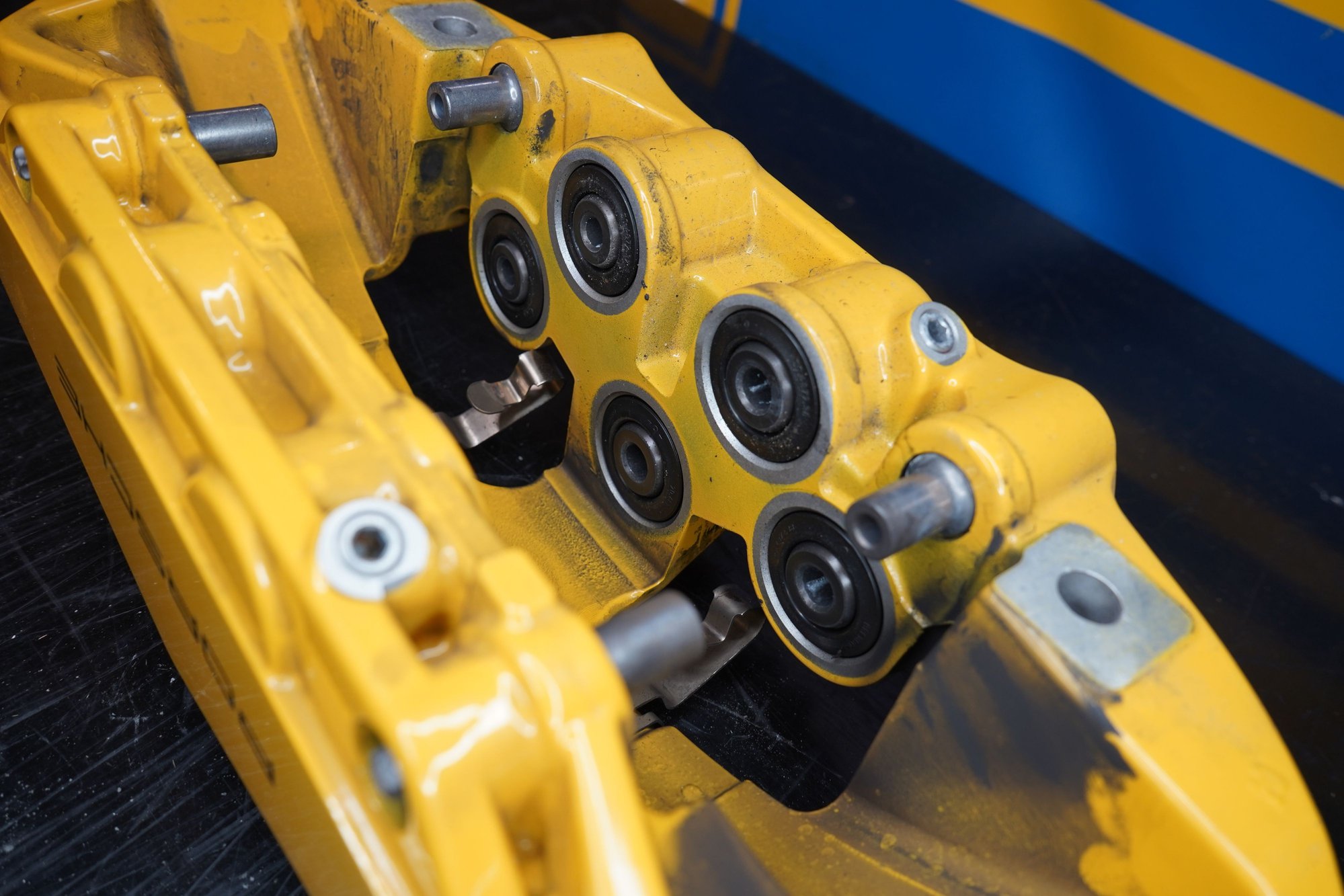 10 piston calipers explained? - Page 2 - CorvetteForum - Chevrolet ...