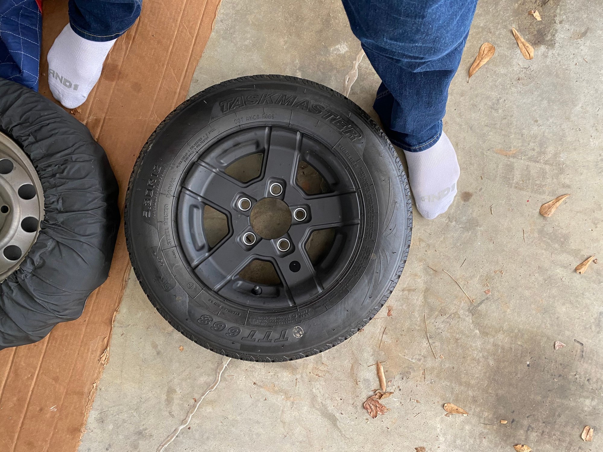 SOLD - 2019 Leroy Engineering tire trailer with C7 hitch and hitch ...