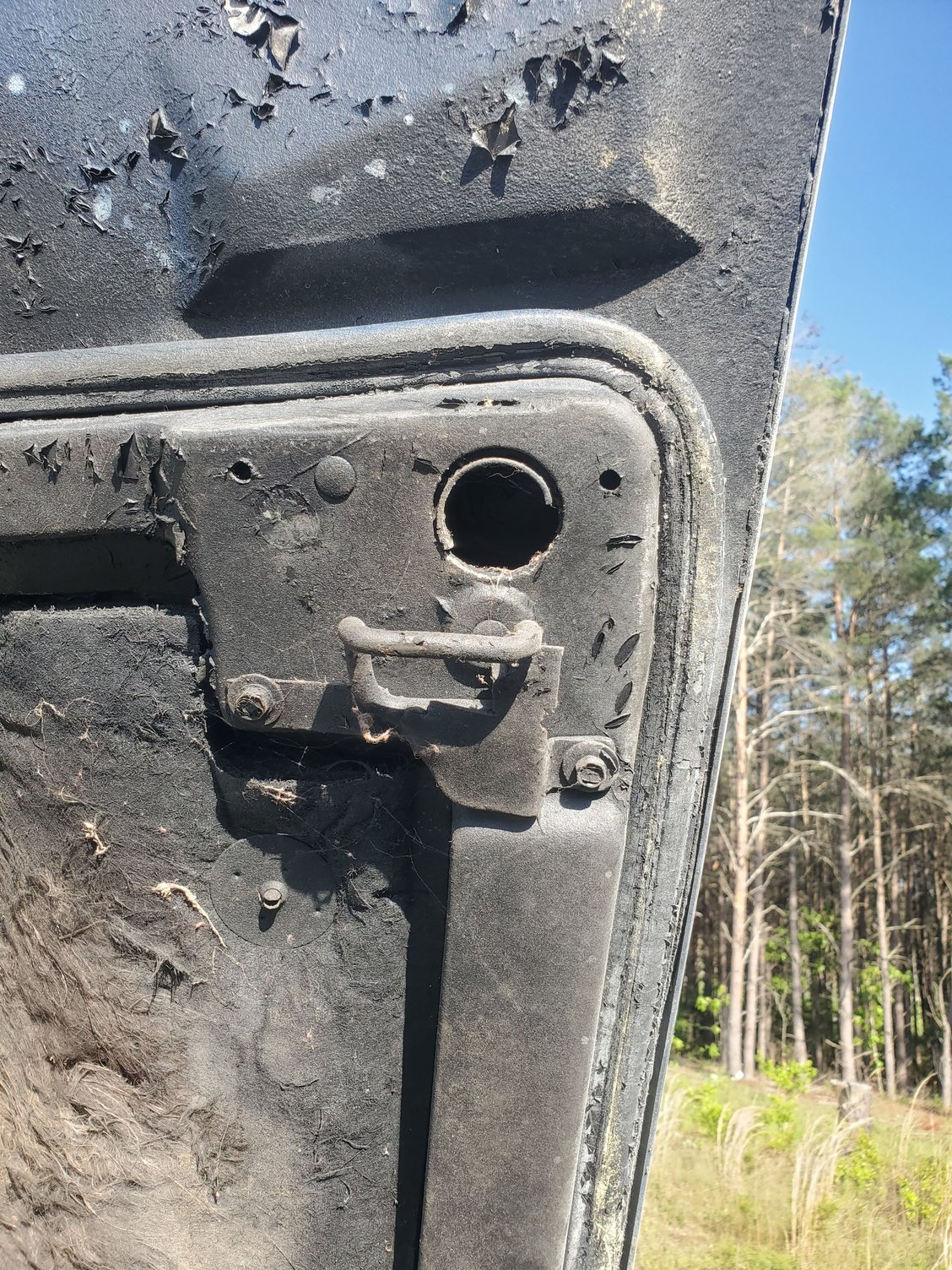 1978 hood striker help - CorvetteForum - Chevrolet Corvette Forum ...