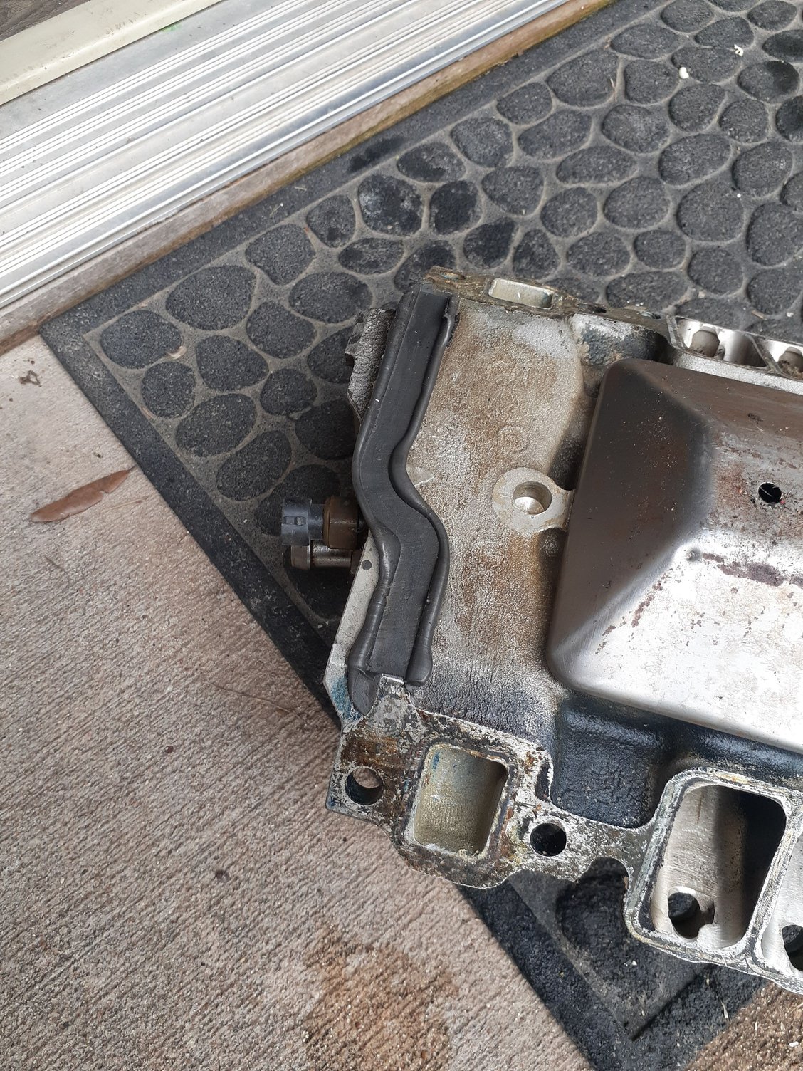 FS (For Sale) 1986-1991 L98 intake GM part # 10066013 - CorvetteForum ...