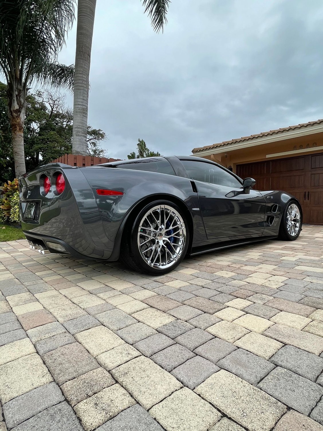 FS (For Sale) 2010 Cyber Grey ZR1 (3ZR) - CorvetteForum - Chevrolet ...