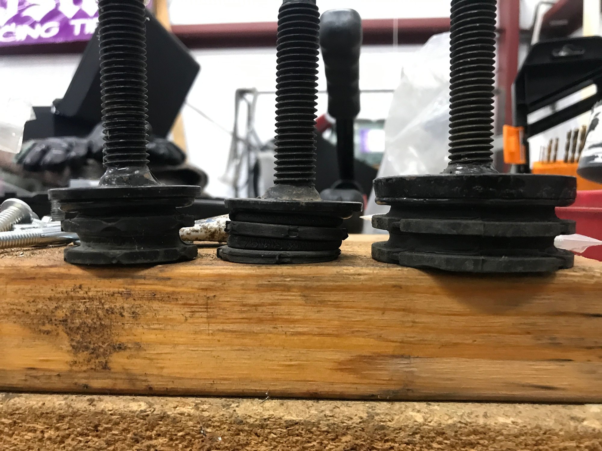 Regarding adjusters on the leaf spring ends - CorvetteForum - Chevrolet ...