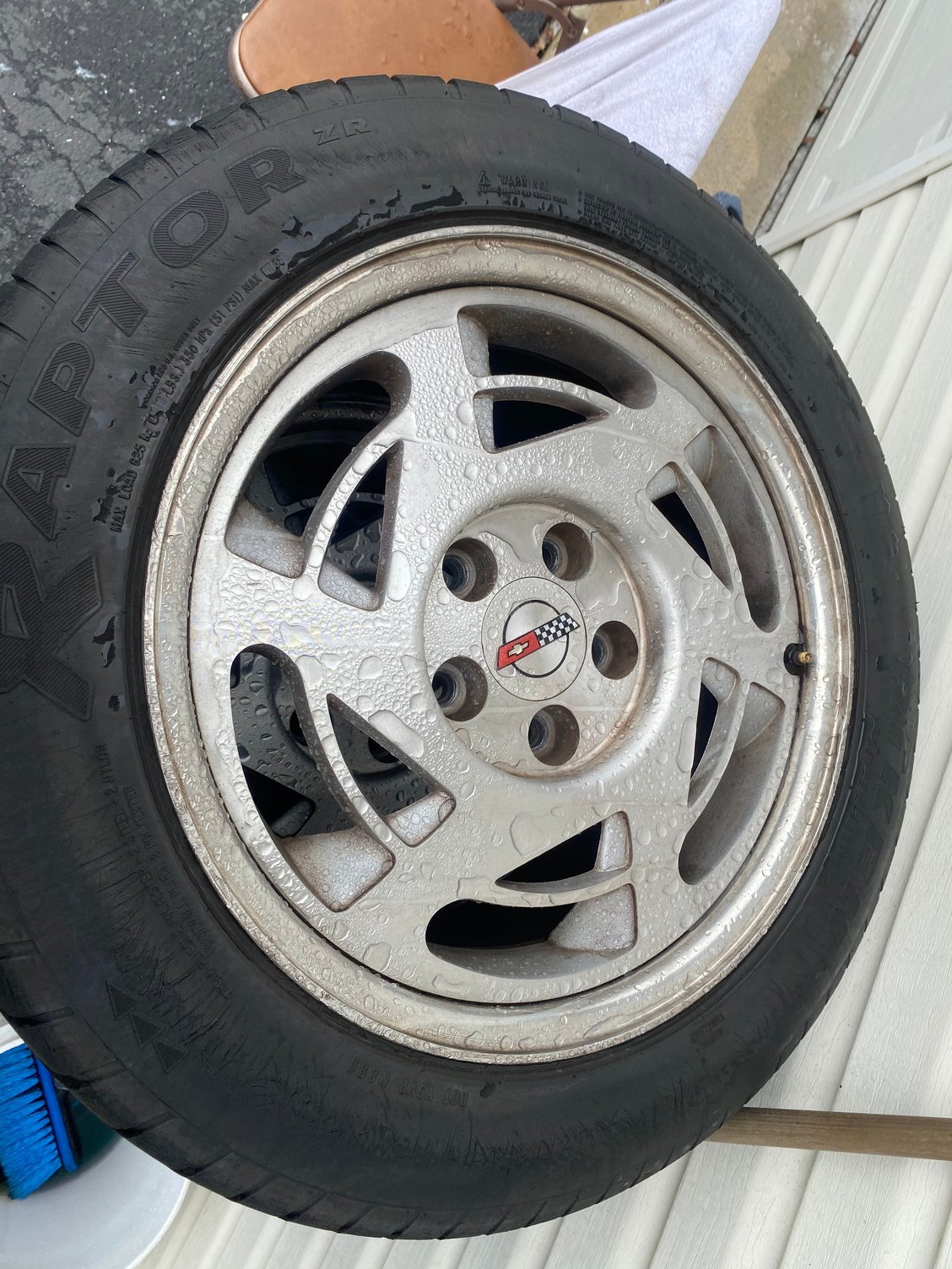 FS (For Sale) C4 salad shooters wheels with 275/55/17 tires ...