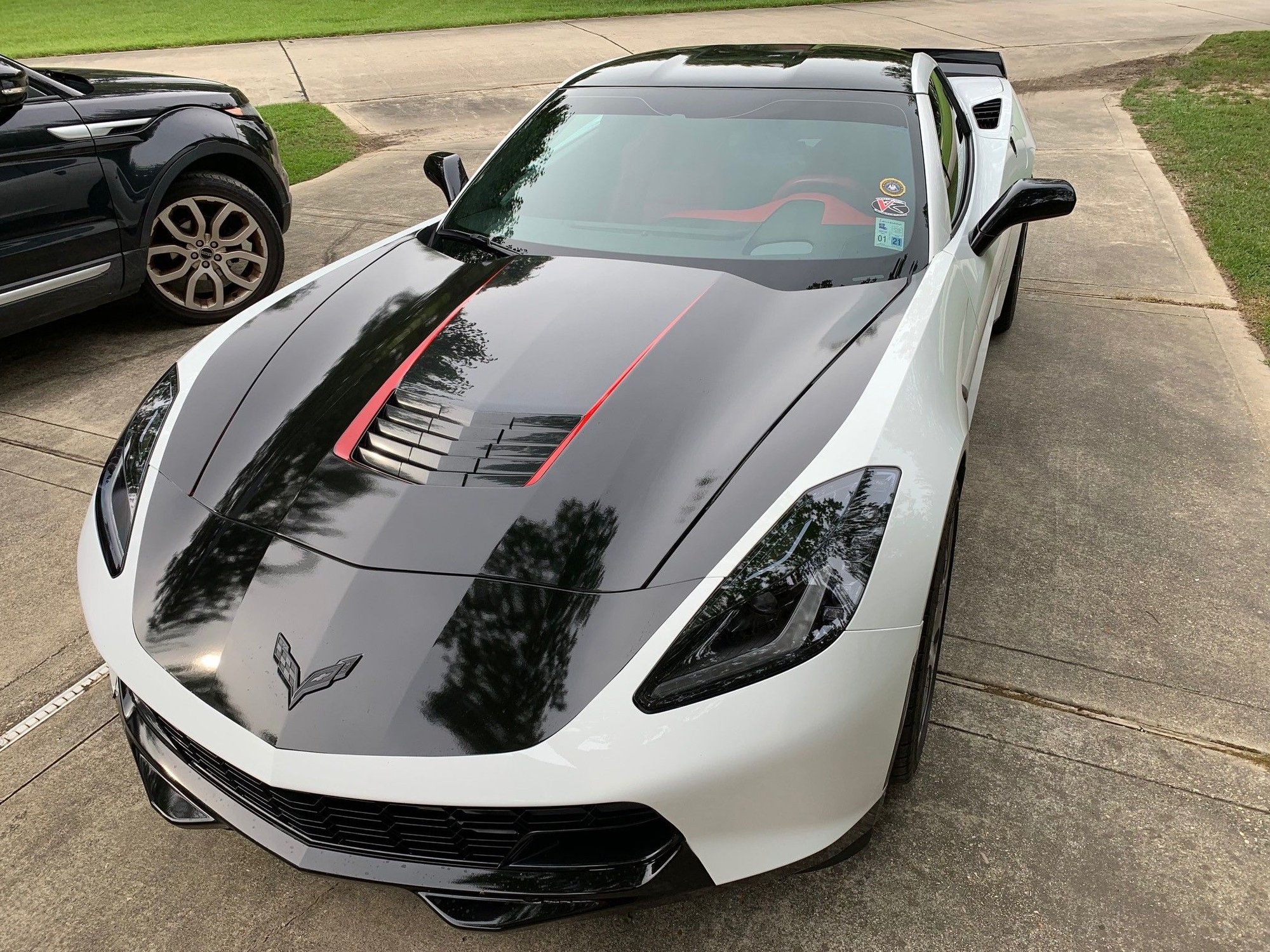 Glossy/matte black hood stripe on Corvette C7 Stingray? - CorvetteForum ...