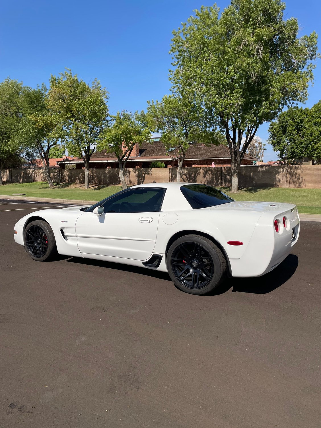 FS (For Sale) 2001 Speedway White Z06 - Widebody - Tastefully Modded ...