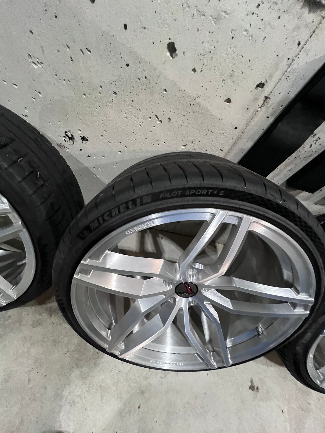 FS (For Sale) C8 Corvette Aerolarri Forged Rims and Michelin Tires ...