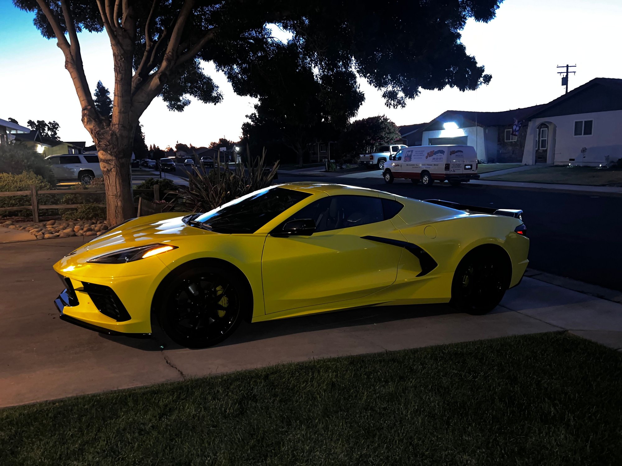 20 spoke Gloss Black, or 20 spoke Tech Bronze wheels? - CorvetteForum ...