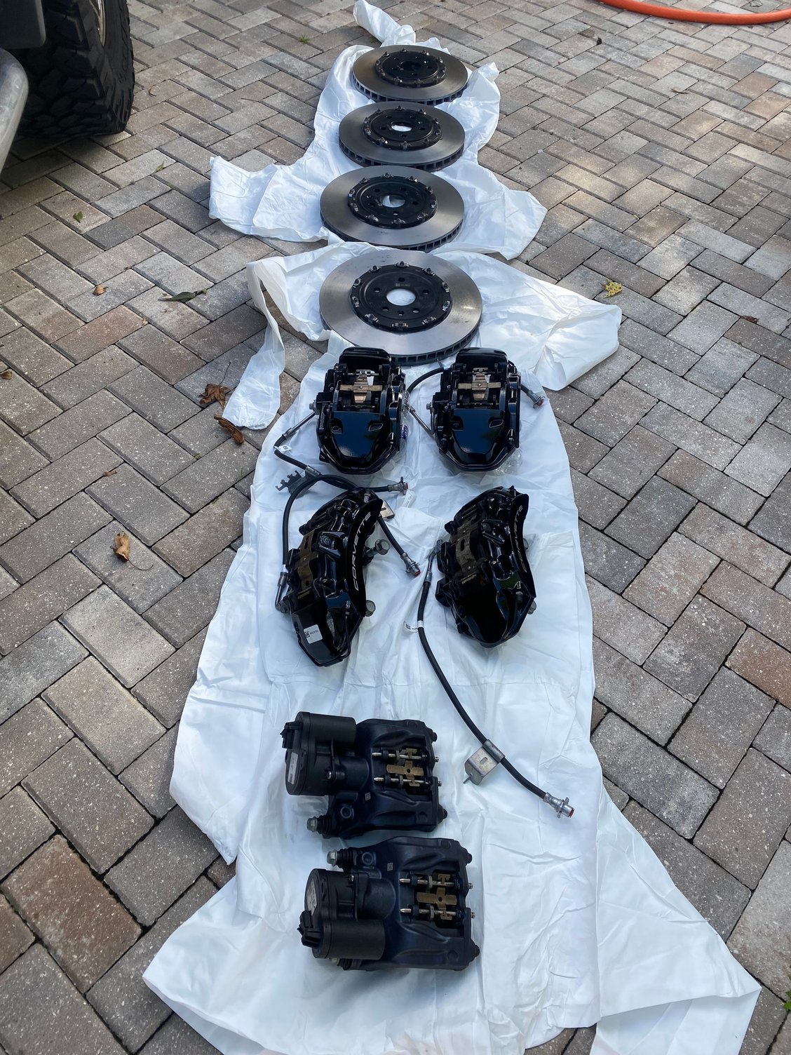 FS (For Sale) 2024 C8 Z06 calipers, rotors, pads - CorvetteForum ...