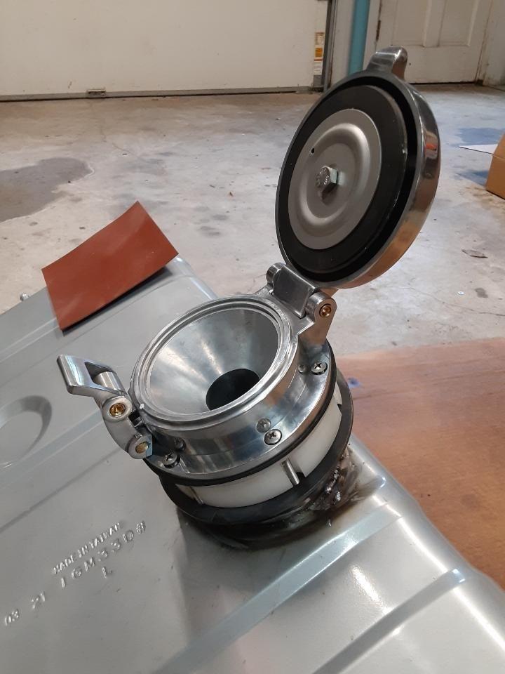 Flip top gas caps/Grand sport gas cap - CorvetteForum - Chevrolet ...