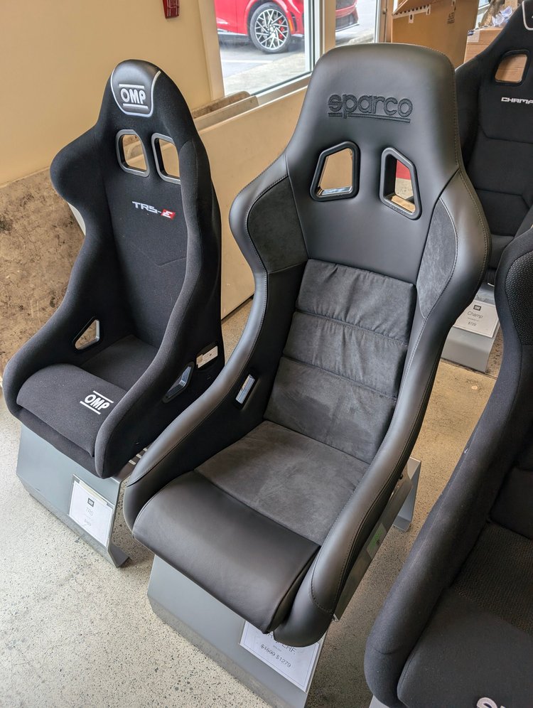 Has anyone converted C8 GT1/2 seats to Competition? - CorvetteForum ...