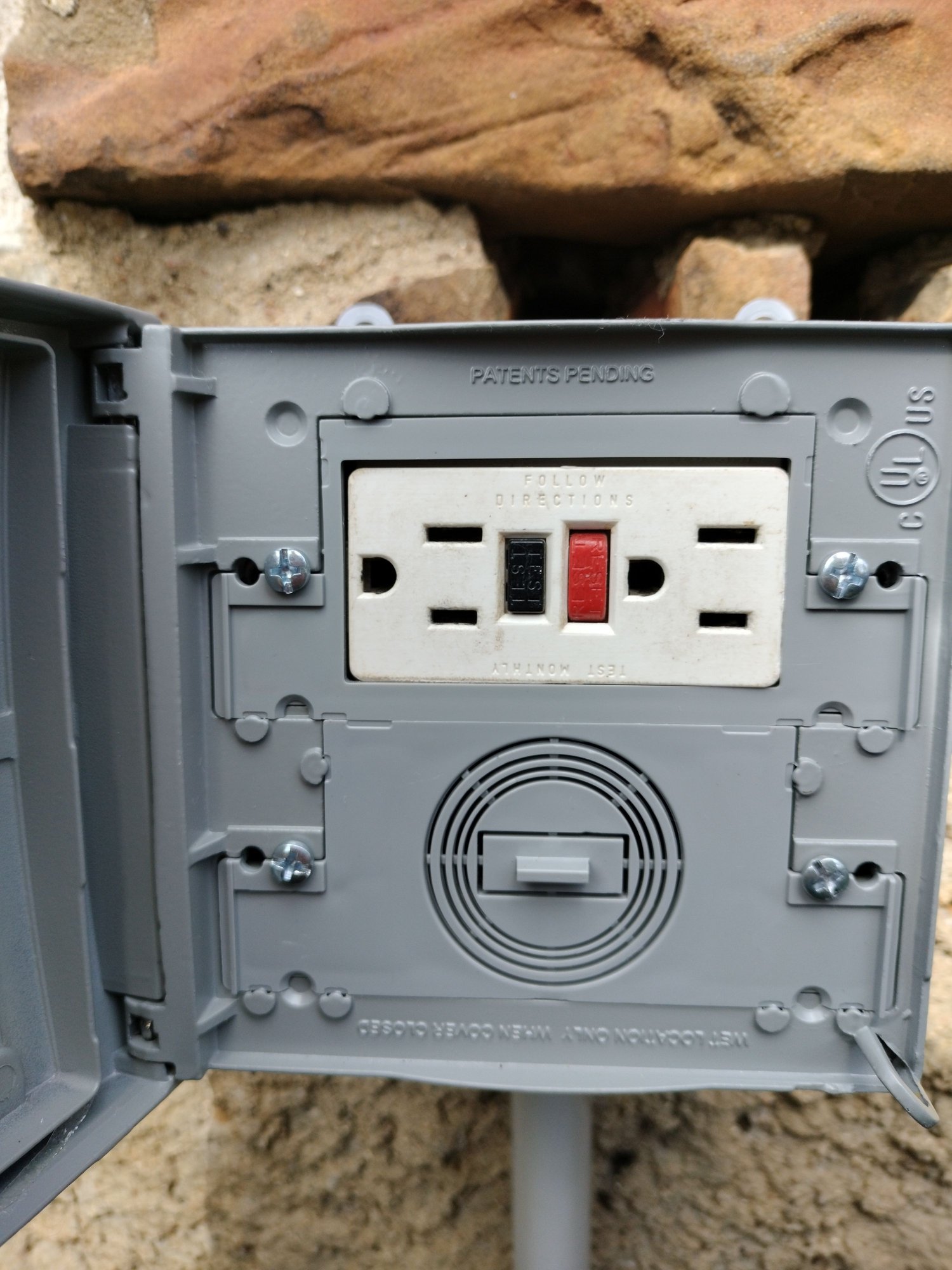 2 gang cover, weatherproof, horizontal - DoItYourself.com Community Forums