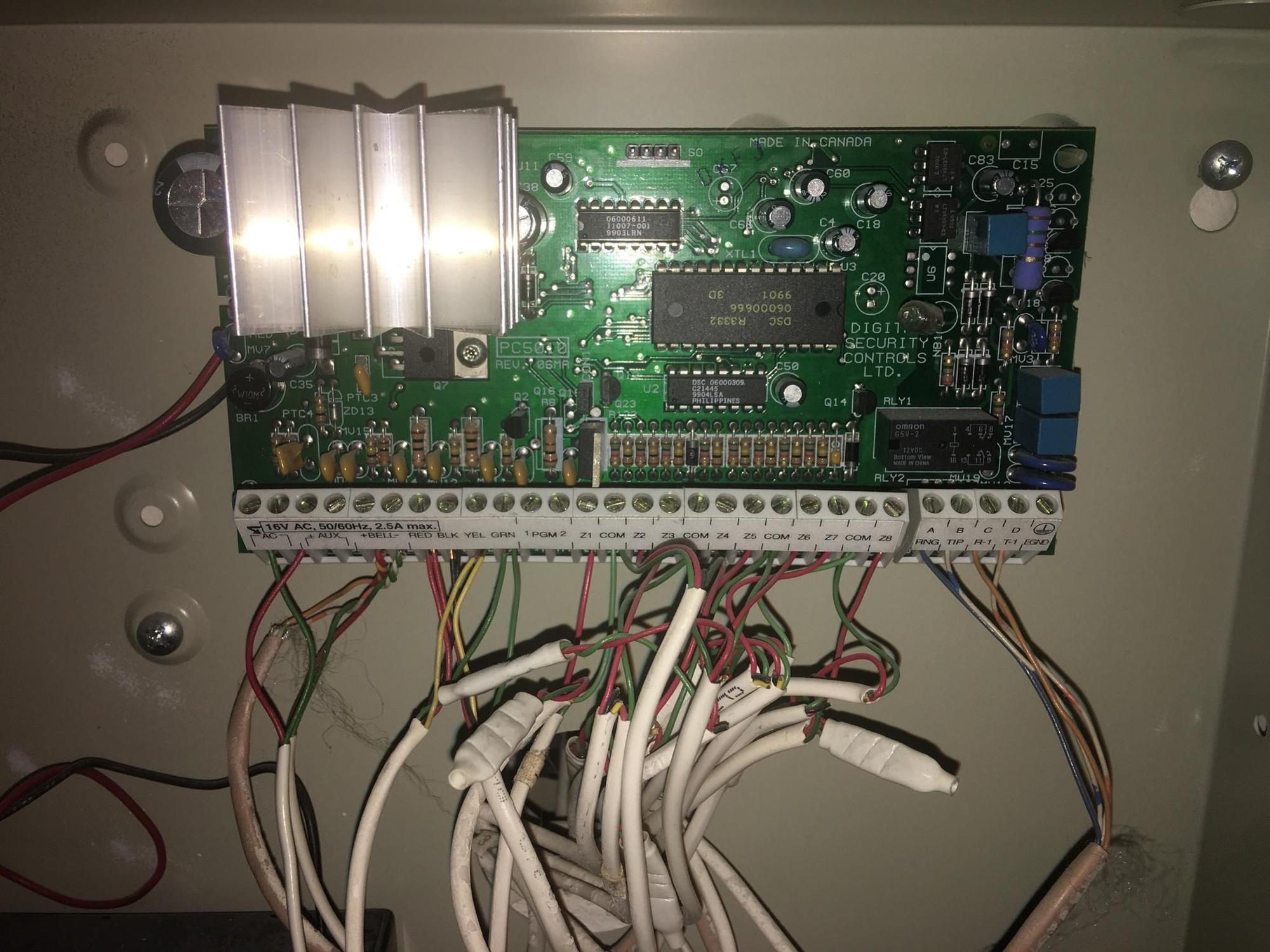 DSC 815 PC5010 - new homeowner, unable to power existing system ...
