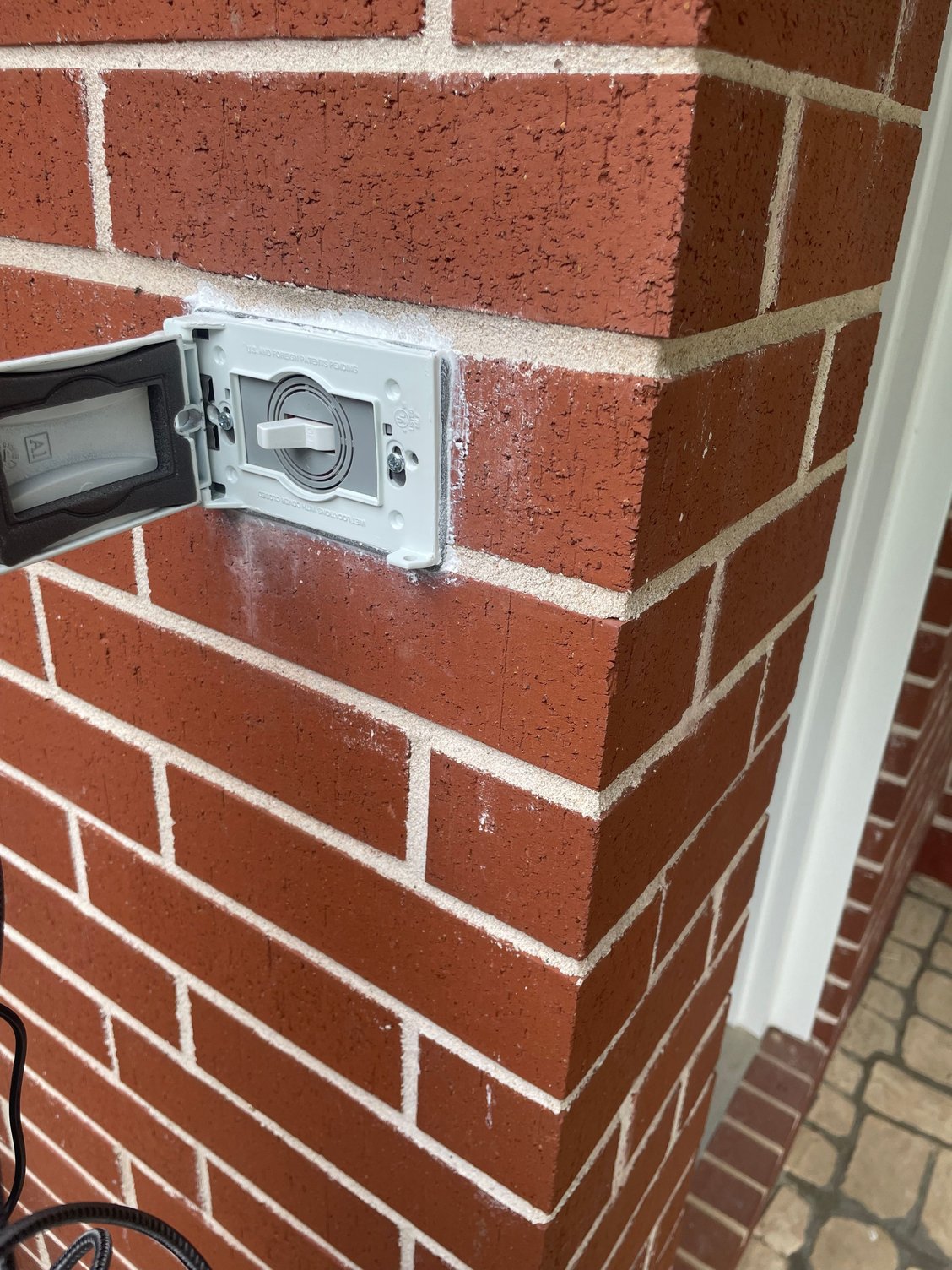 Pool light wiring - DoItYourself.com Community Forums