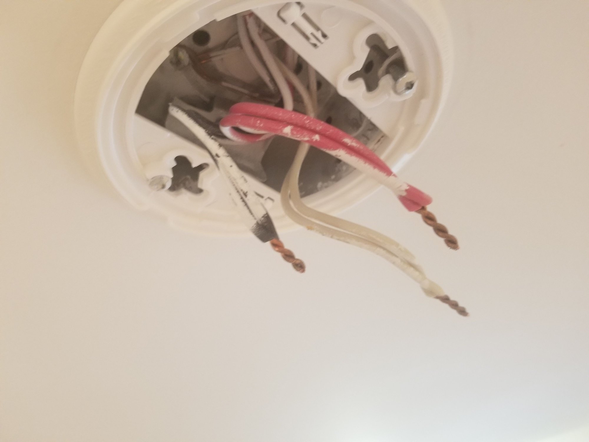 AC wired smoke detector connections - DoItYourself.com Community Forums