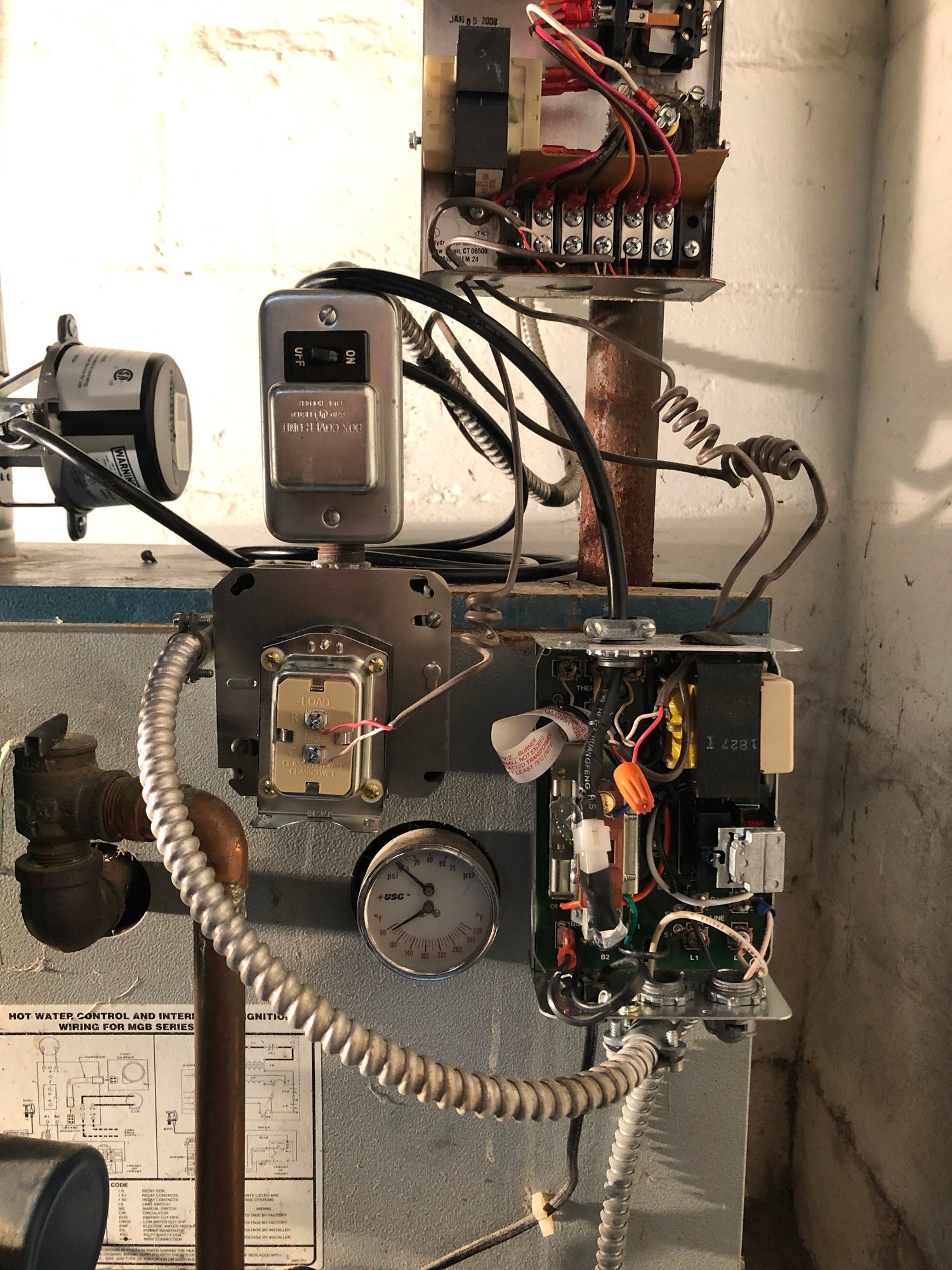 New aquastat L8148E, no voltage to burner - DoItYourself.com Community ...