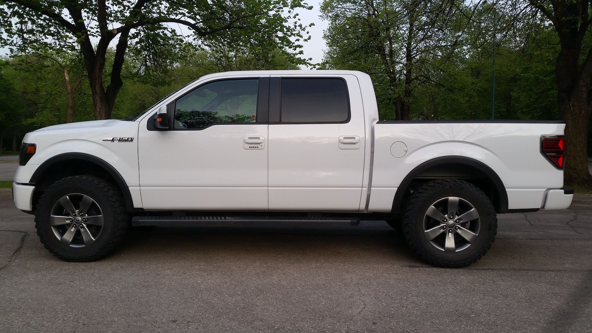 35x12.50x20 Ridge Grappler's on FX4 Wheels? - Ford F150 Forum ...