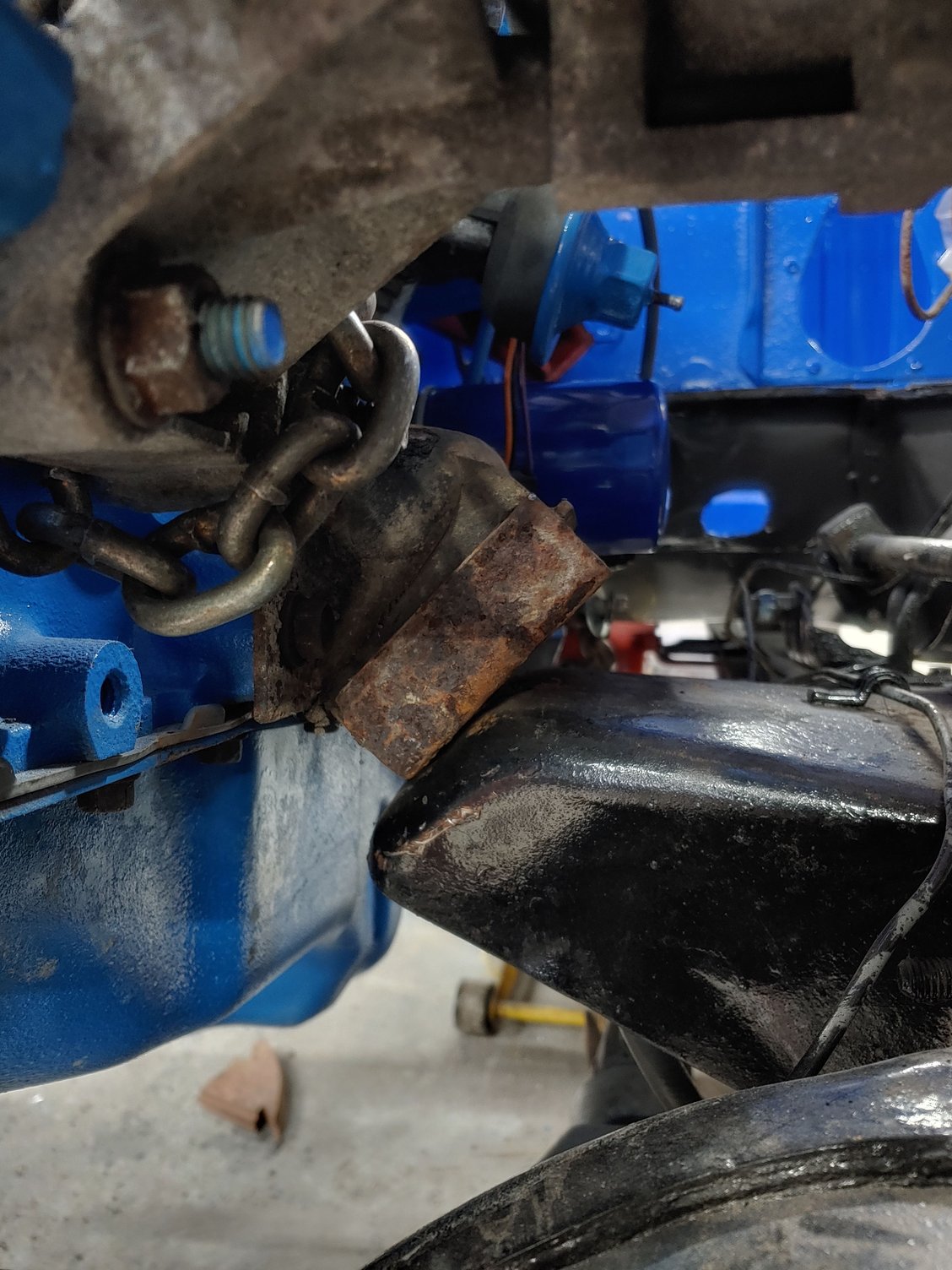 swaping 300 to 4.9 motor mount issue - Ford F150 Forum - Community of ...