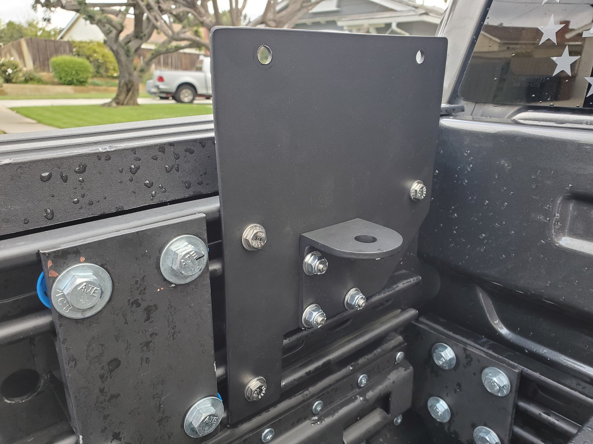 Adding Unistrut Rails and E-Track...Trashing Box Link System - Page 2 ...