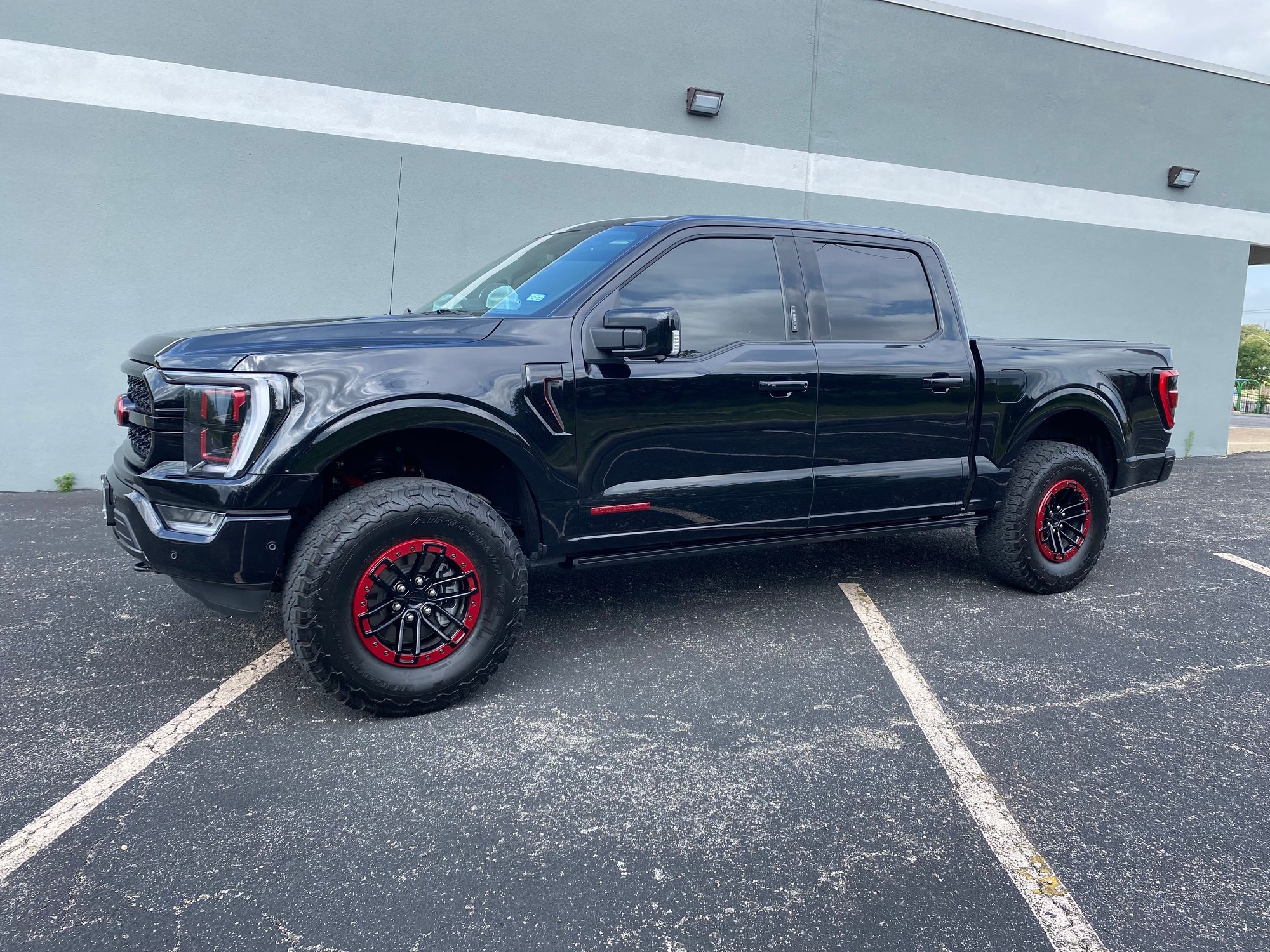 2021 Platinum with Raptor Swapped suspension - Ford F150 Forum ...