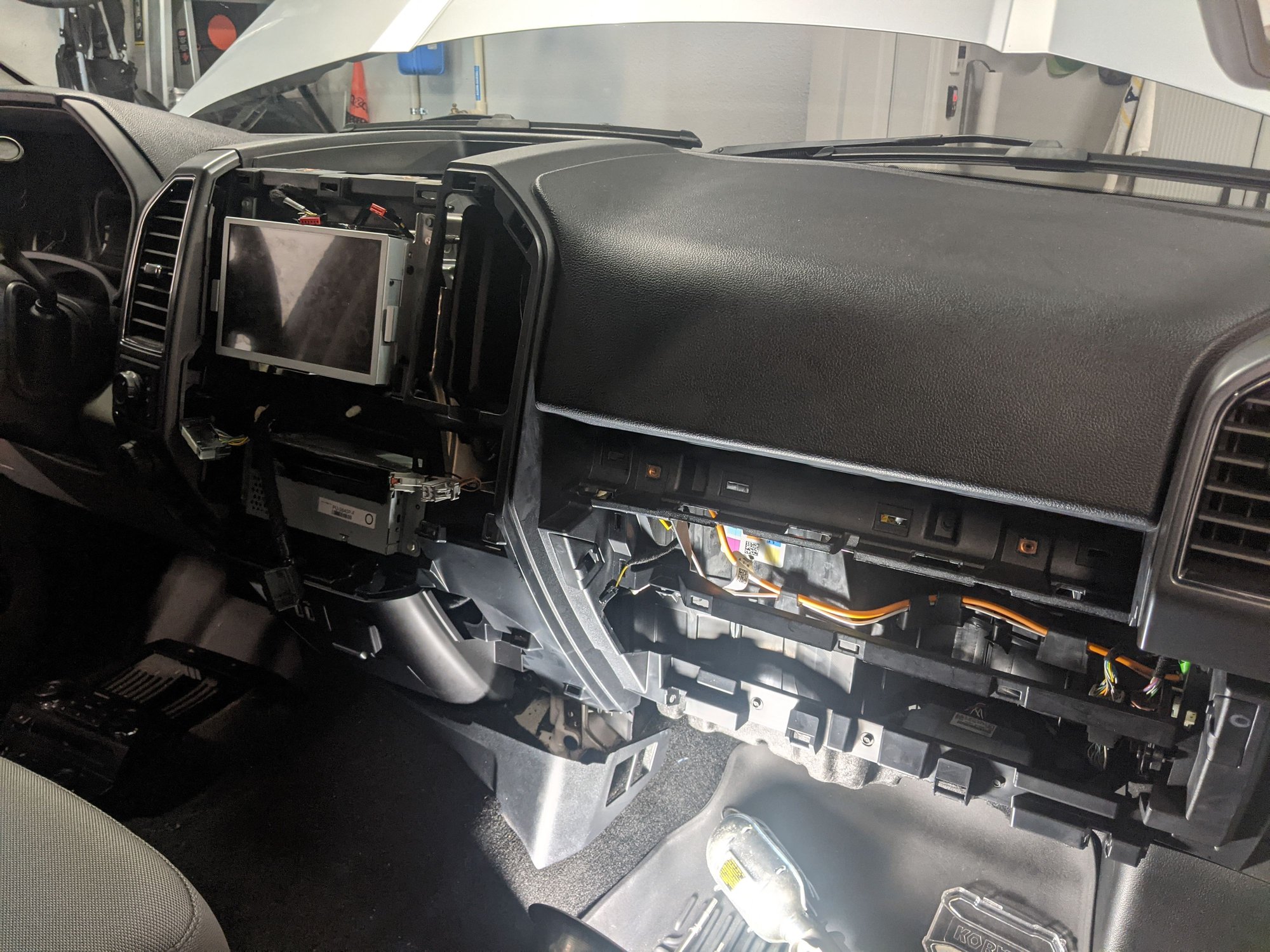 Replacing the Air Recirculation Actuation W/O removing dash - possible ...