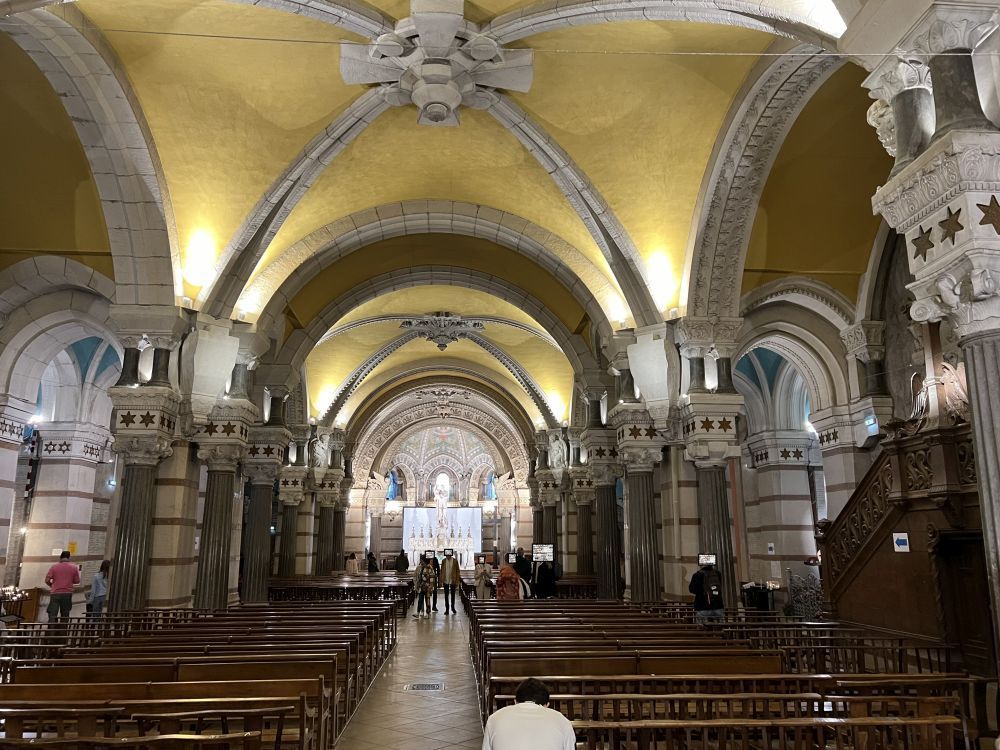 Endless jet set and glamour - or just a few fill-ins? - Page 2 ...