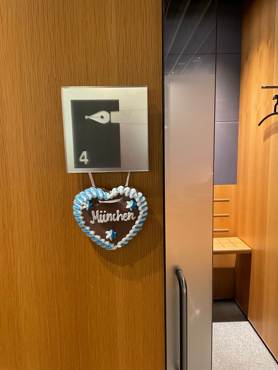 Munich First Class Lounge [MUC FCL] - Page 68 - FlyerTalk Forums