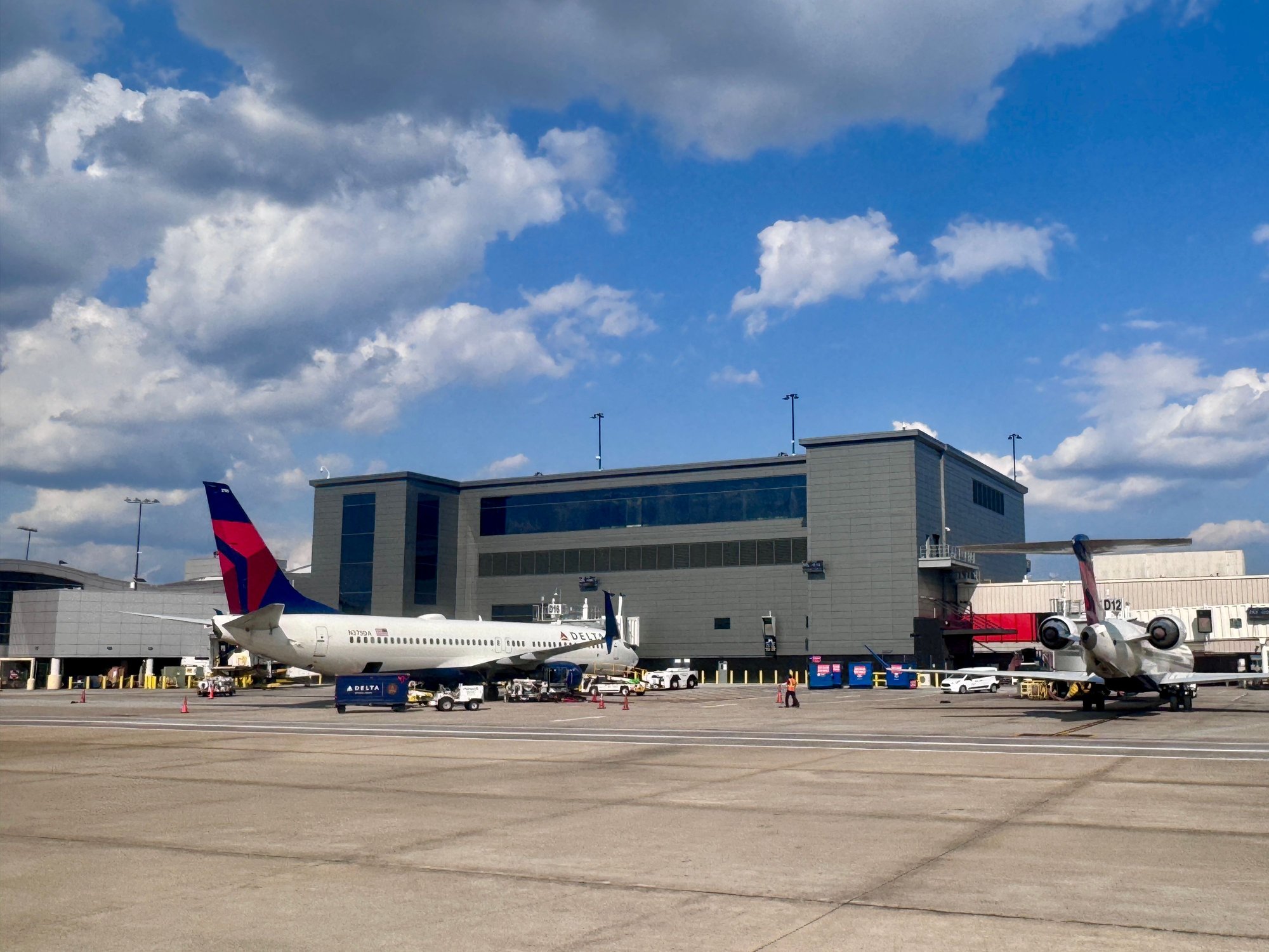 Atlanta Concourse D Widening and Concourse E Extension - Page 20 ...