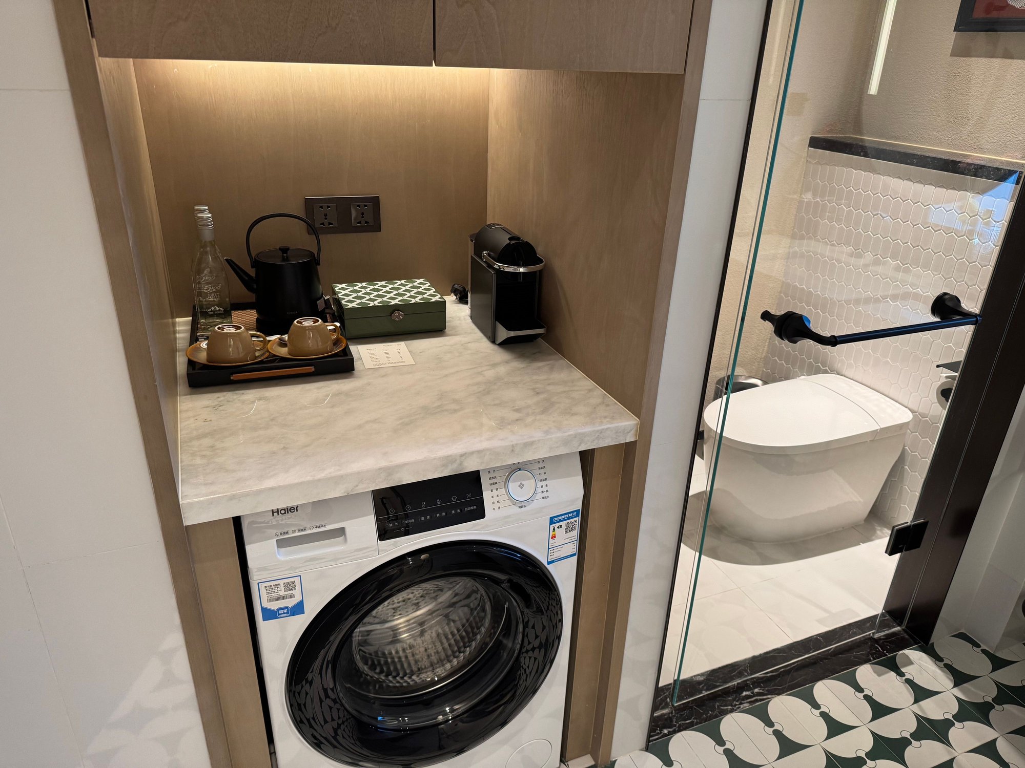 Thompson Shanghai Expo (and adjacent Mumian/Unbound) REVIEW - MASTER ...