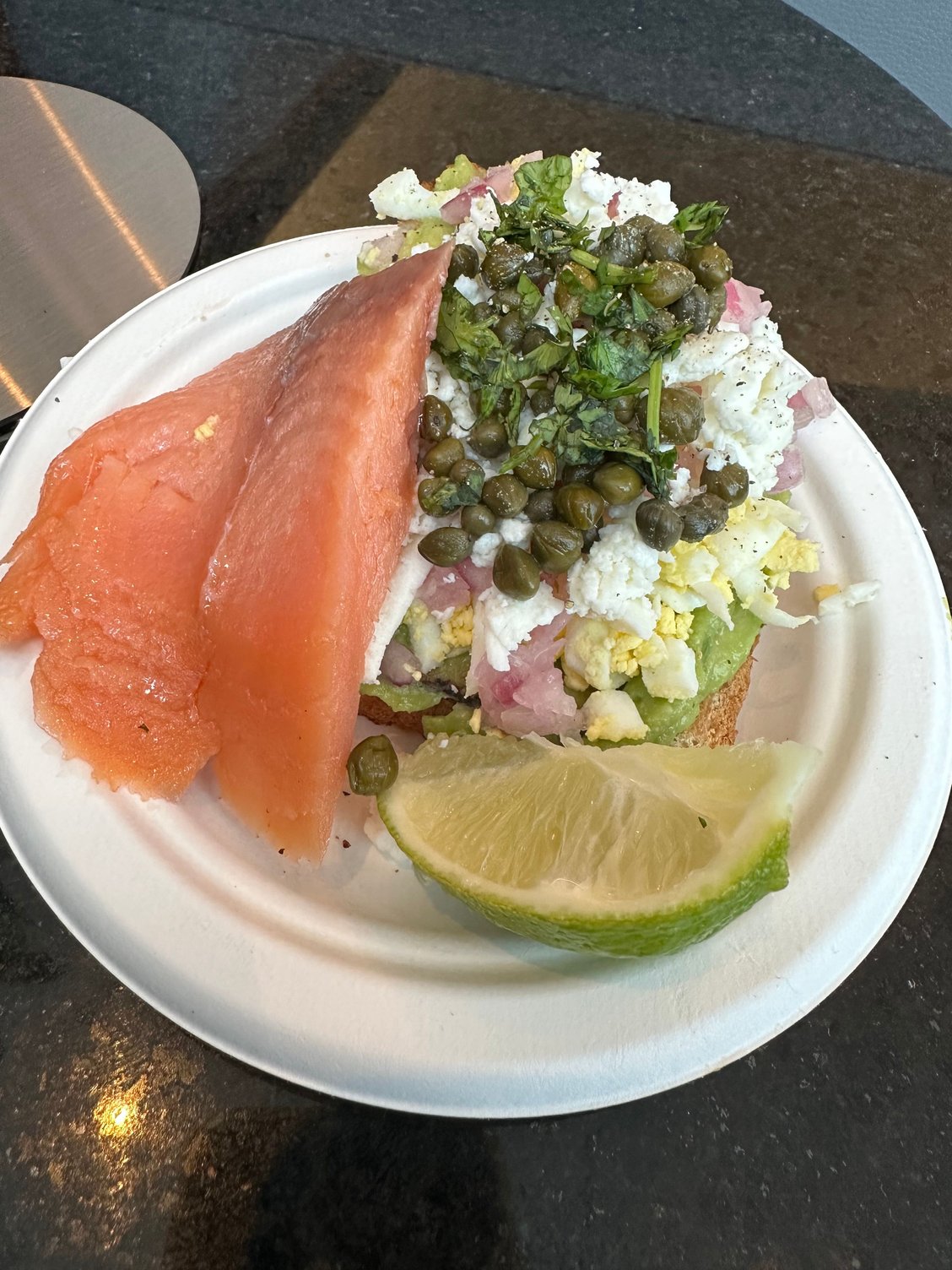 CLT / Charlotte Douglas Int'l. Airport Concourse C/D Admirals Club ...