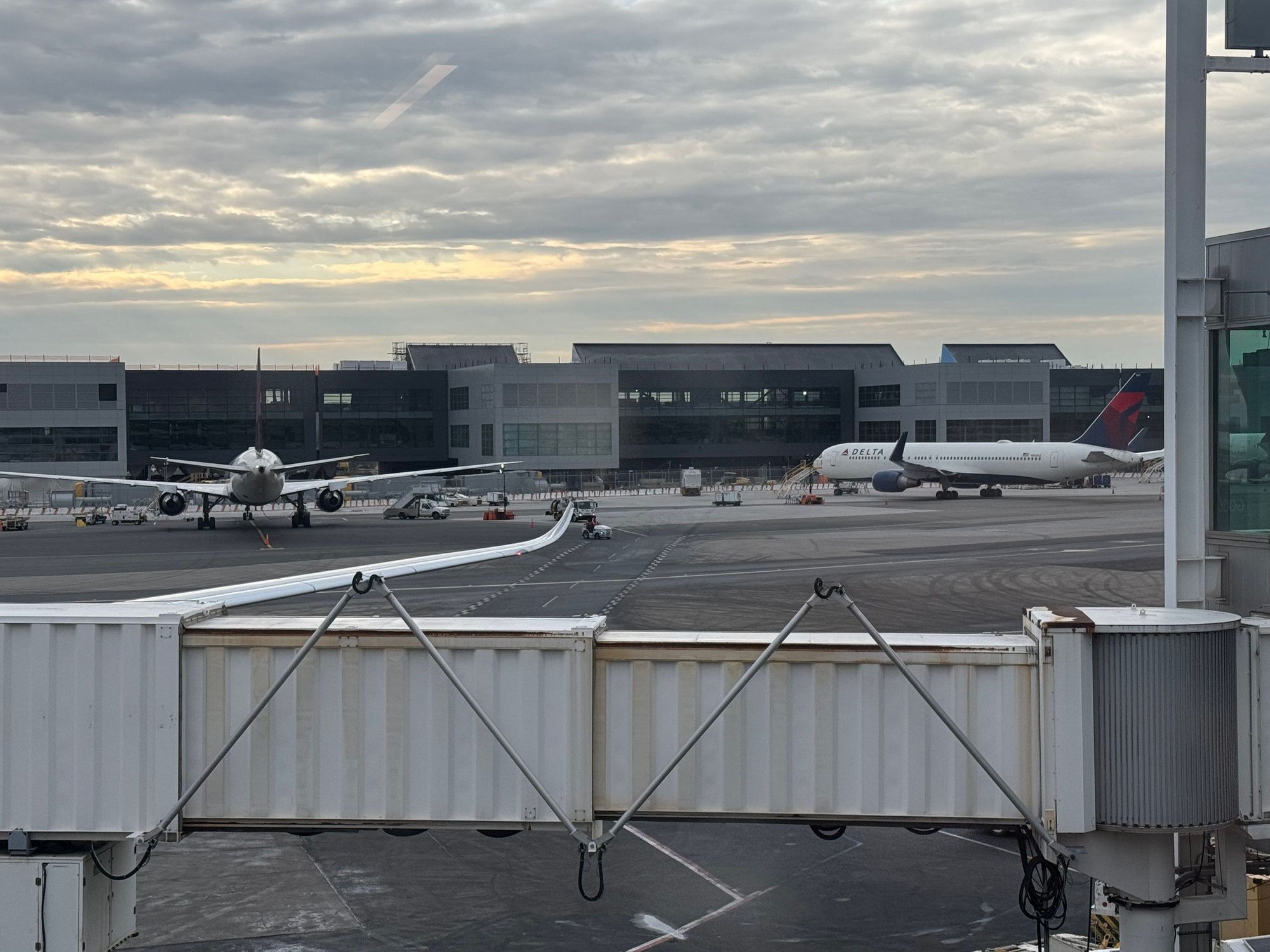 JFK - Closure of T2 and New T4 Gates - Page 21 - FlyerTalk Forums